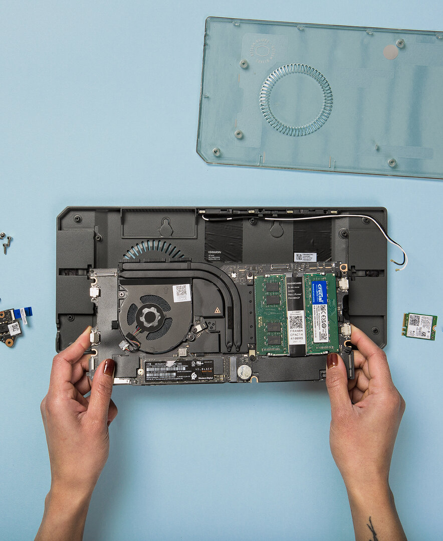 Modulares Notebook: Framework Laptop erhält AMD-Option und wächst auf ...