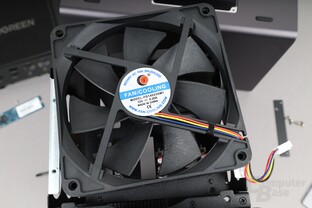 Ugreen DXP4800 Plus NAS im Test - ComputerBase