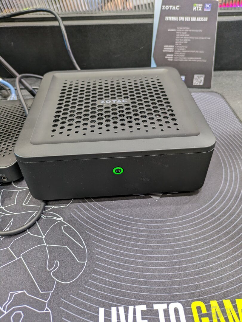 Zotac: Externe GPU-Box in klein und mit MXM-Modul (für AI) - ComputerBase