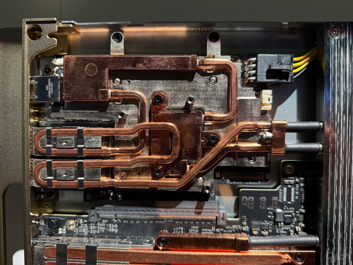 Nvidia Kyber: Ein DGX SuperPod kompri­miert auf nur noch ein Rack ...