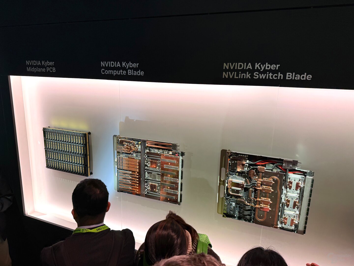 Nvidia Kyber: Ein DGX SuperPod kompri­miert auf nur noch ein Rack ...