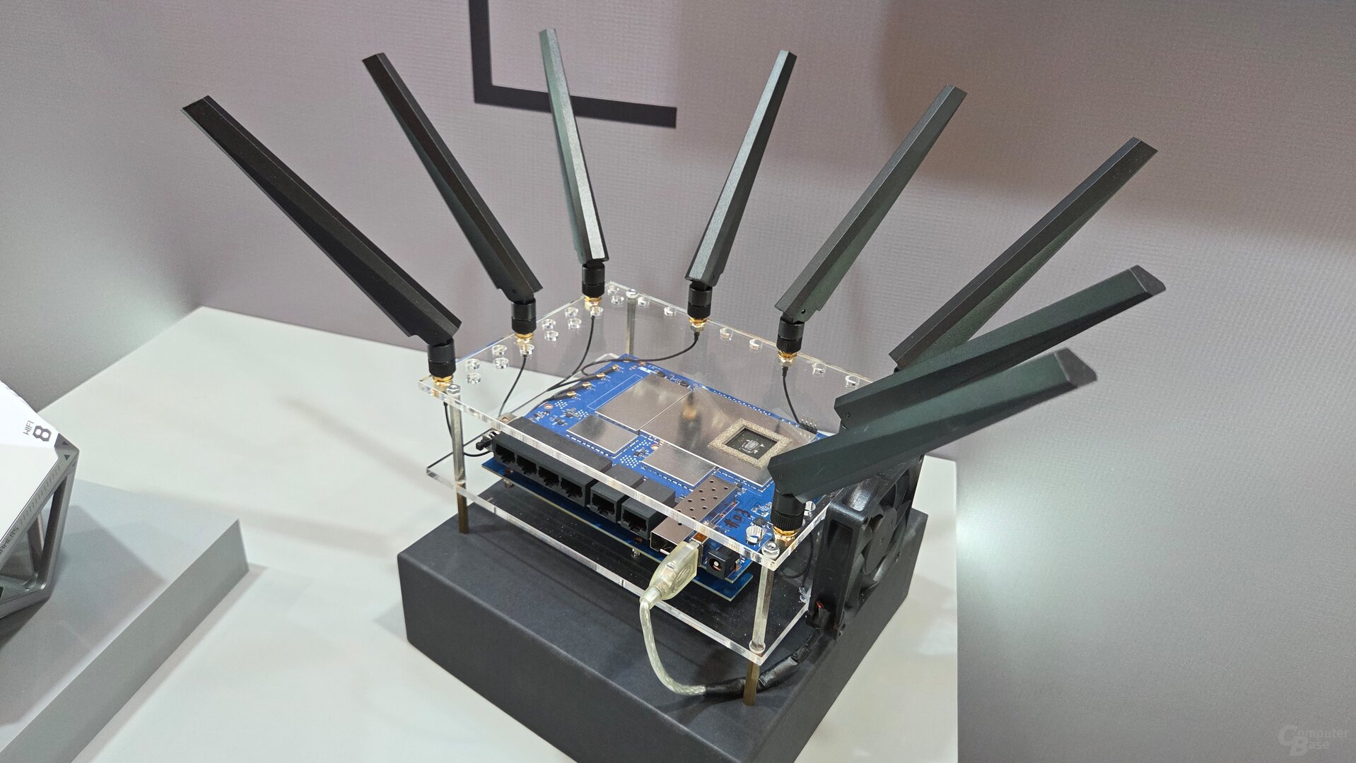 Funknetzwerk: Asus zeigt WiFi 8 als Demo und im Konzeptrouter NeoCore ...