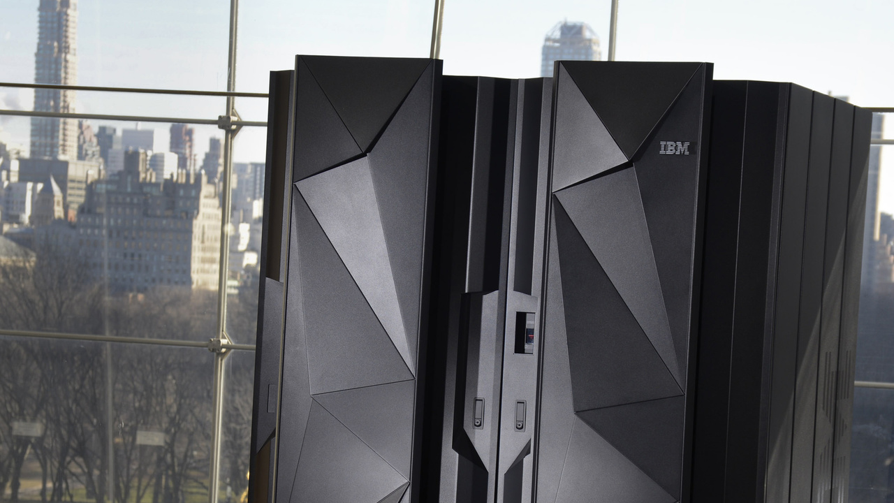 IBM Mainframe: z13 mit 141 5-GHz-Acht-Kern-CPUs in 22-nm-SOI-Fertigung ...