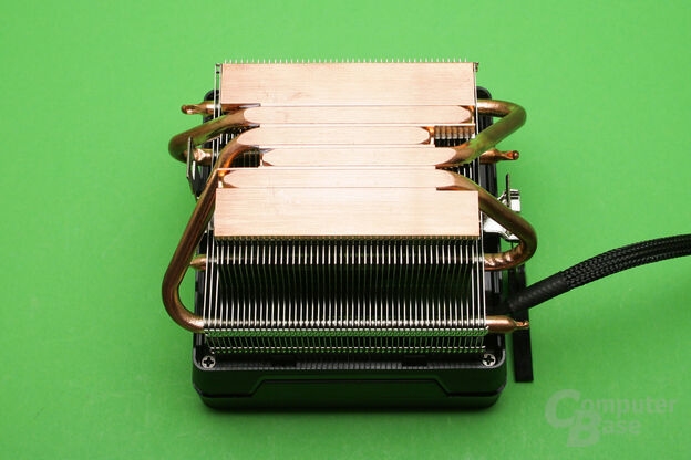 AMD Wraith Prism im Test: Ein Boxed-Kühler, der sich nicht verstecken ...